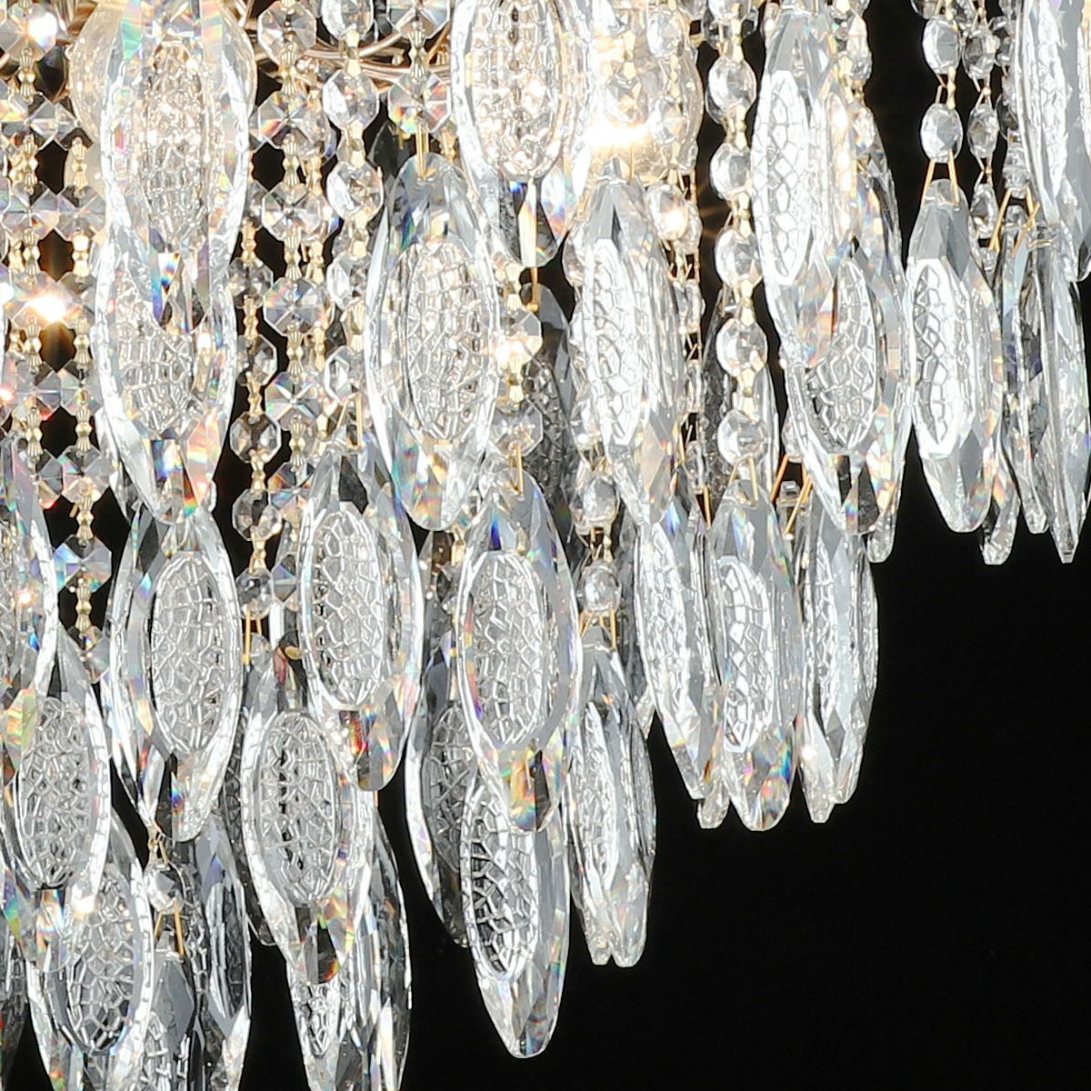 Подвесная люстра Reluce 02152-0 4-08 FGD BK ⚡ — купить с доставкой по ...